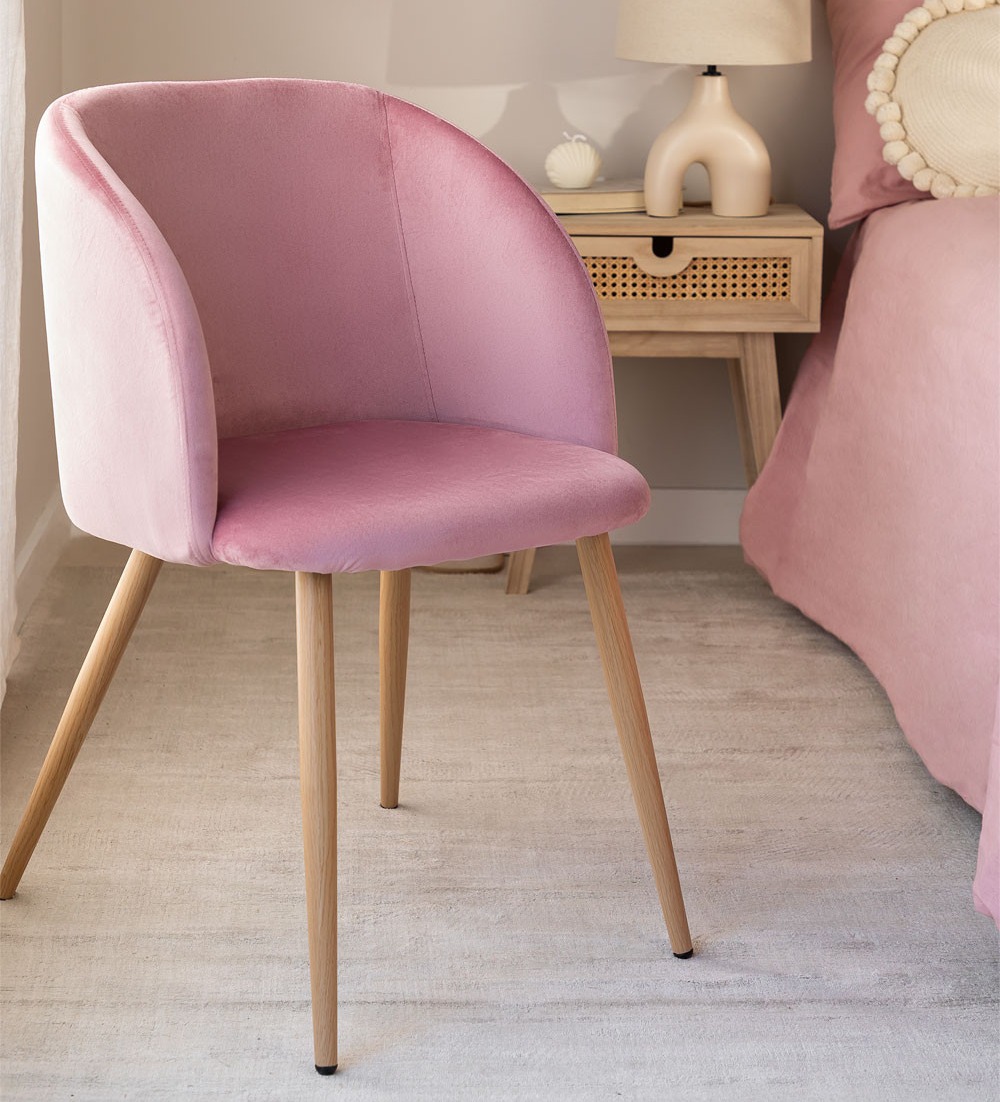 Chaise avec accoudoirs velours rose clair et pieds métal imitation bois ...