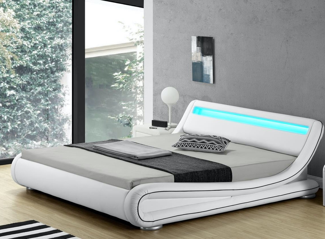 Lit à led 160x200 cm simili cuir blanc liseré noir Night | LesTendances.fr